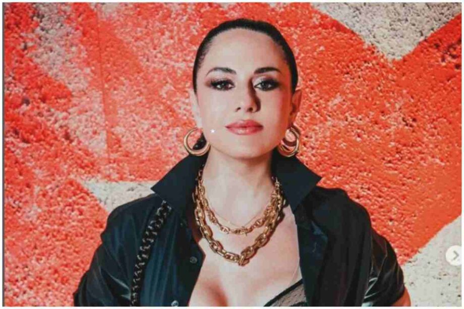 Paola Iezzi: età, chirurgia, dove vive, fidanzato, sorella Chiara ...